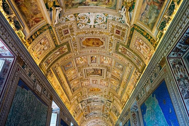Rome Vatican Museum and Sistine Chapel Night Guided Tour - Hellotickets